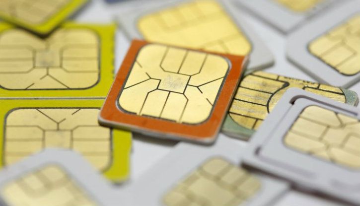 Baba Ramdev Launches 'Swadeshi Samriddhi' SIM Card, With 2GB Data & 100 ...