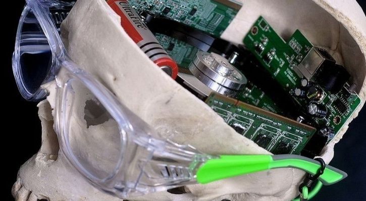 Humans Won't Have Memory Implants Anytime Soon, But The Technology To ...