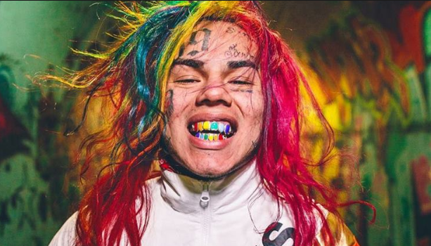 What Pearly Whites? People Are Weirdly Obsessed With 'Rainbow Teeth ...