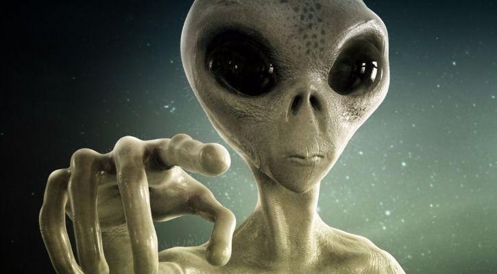 Aliens Are Secretly Living On Earth And Breeding With Us Humans ...