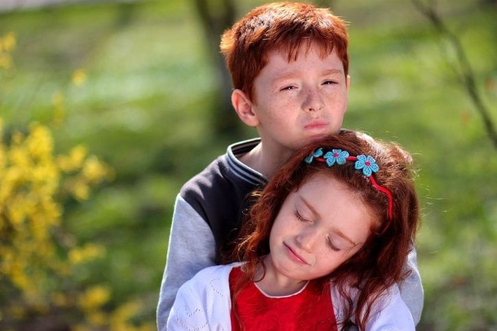 13 Signs You Grew Up With A Brother And Here's How That's Changed Your Life