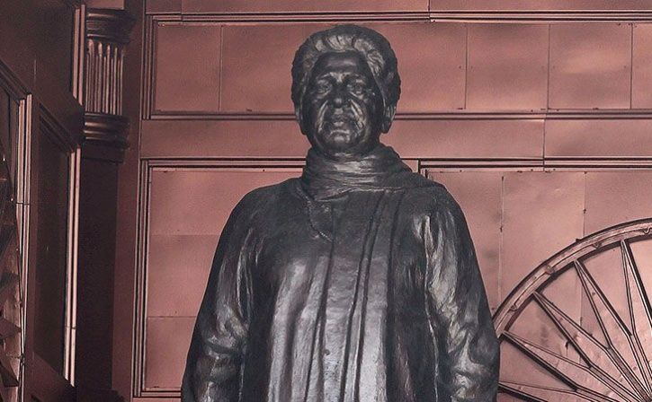 Mayawati Spent Rs. 52 Crore In Building Her Statues, Now Calls It The ...