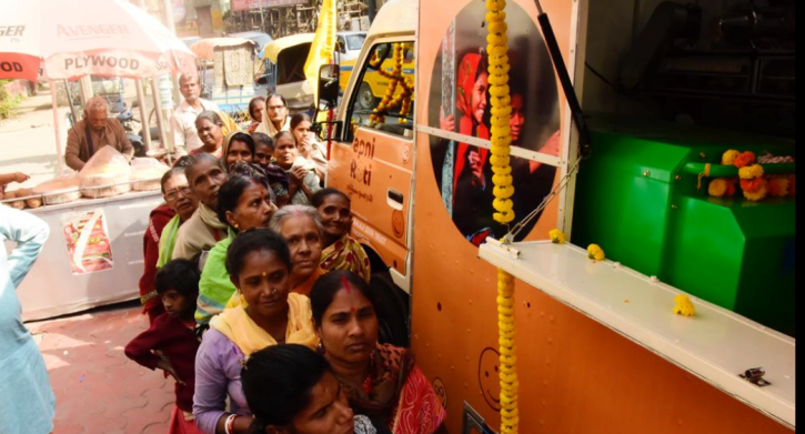 An NGO In Kolkata Called 'Apni Roti' Is Operating A Roti-Vending ...