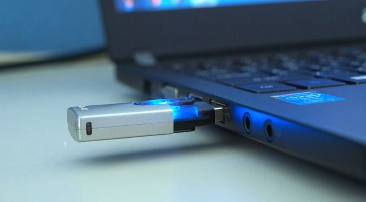 You Can Just Yank Out A USB Drive With No Issues As Windows Finally ...