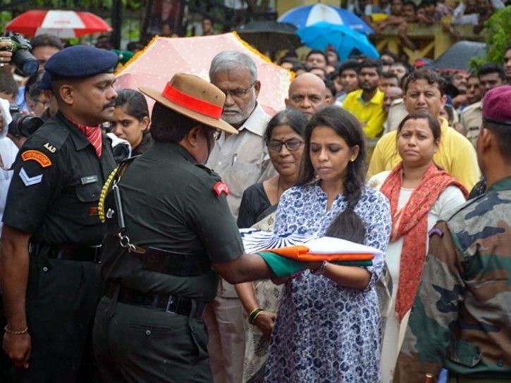 'Veer Nari' Kanika Rane Wife Of Martyred Kaustubh Rane All Set To Join ...