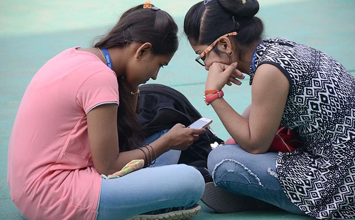 250 Million Women Became Mobile Owners In Low & Middle Income Nations ...