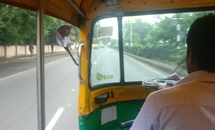 Honest Mumbai Auto Driver Returns Newly-Wed Woman's Purse With 45-Gram ...