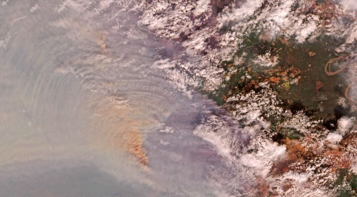 The Arctic Region Is On Fire Right Now, And The Smoke Clouds Are ...
