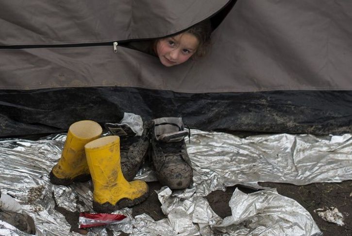15 Images Show The Plight Of Struggling Migrants, They Need Urgent Help ...