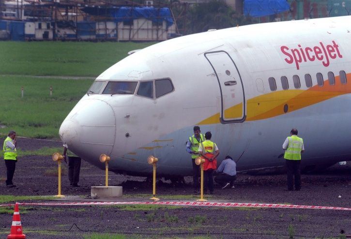 SpiceJet Technician Killed In Freak Accident After Getting Stuck In the ...