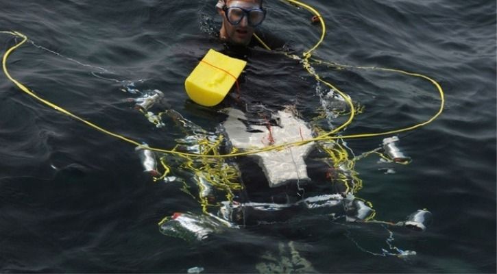 This Crab Robot Will Help Clean Up All Plastic Waste In Our Oceans ...
