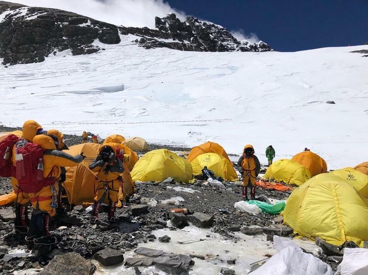 World Tallest Peak, Mount Everest Is Turning Into A Garbage Dump Thanks ...