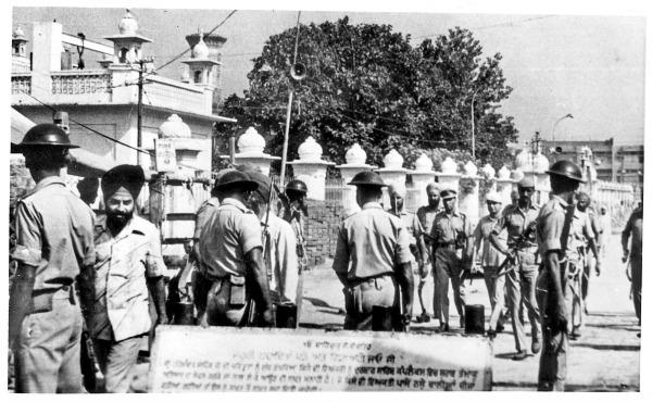 1984 में हुए ऑपरेशन ब्लूस्टार की पूरी कहानी, आजादी के साथ ही पड़ गई थी ...