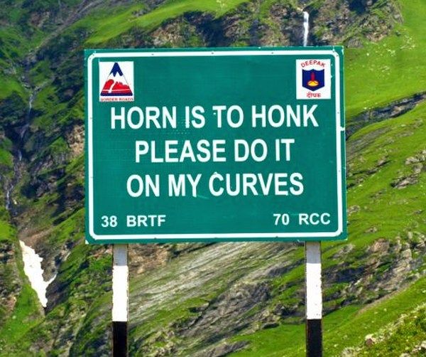 These Funny & Witty Road Signs Prove ‘It Happens Only In India’