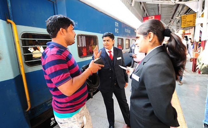 50 Per Cent Of 9,000 Vacancies In Indian Railways For Women, Announces ...