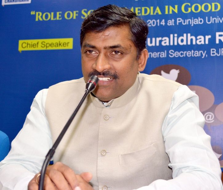 Hyderabad BJP Leader Forges Defence Minister's Sign To Dupe A Person Of ...