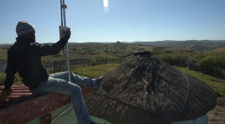 This Village Built Its Own Solar-Powered Public Wi-Fi For Internet ...