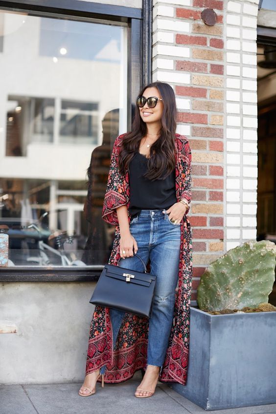 11 Amazing Ways To Style A Black Top That'll Make It Your Favourite ...