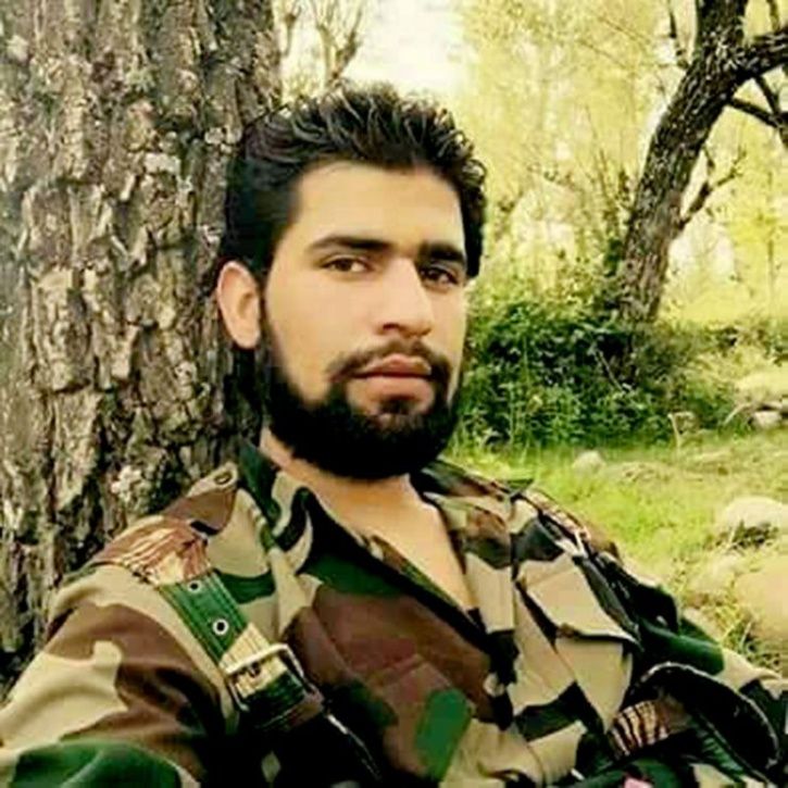 Tension In Kashmir A Day After Most Wanted Terrorist Zakir Musa Was ...