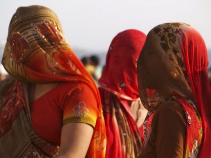 Ashok Gehlot Wants Traditional Face Covering Veil 'Ghoonghat ...