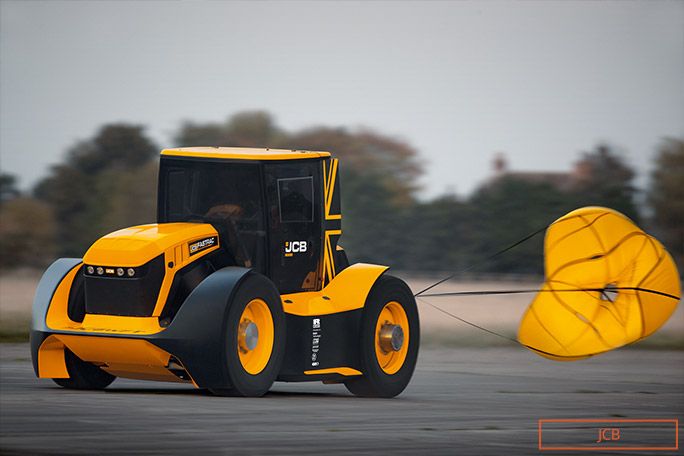 Guy Martin Just Broke The World Record For Driving A JCB Tractor At 217 ...