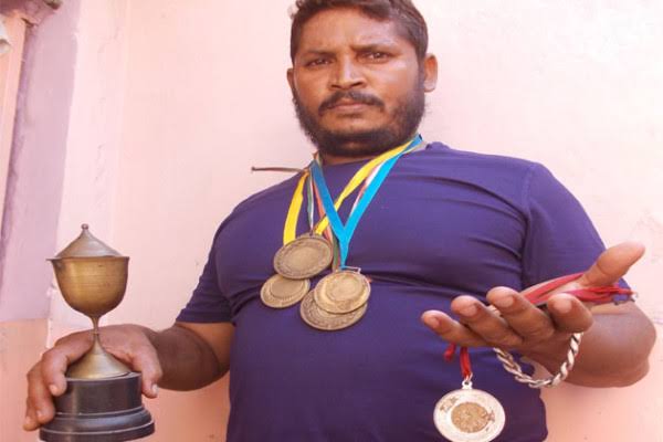 A Promising Boxing Career That Ended In Pulling A Rickshaw And ...