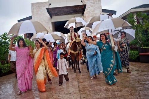 Ultimate Guide For A Perfect Monsoon Wedding