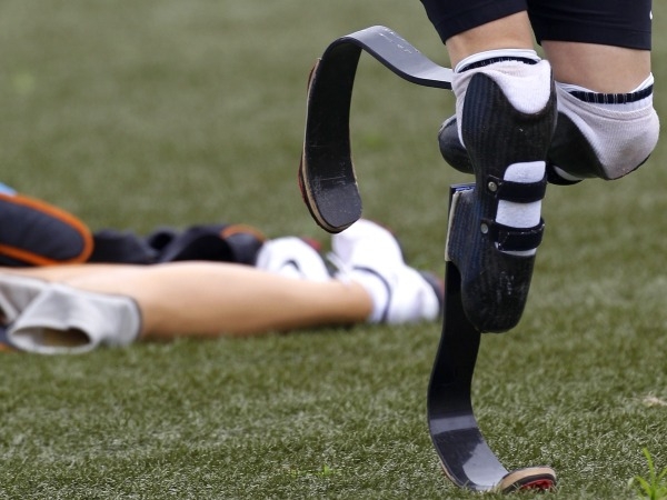 Run with 'The Incredible Blade-Runner' Oscar Pistorius