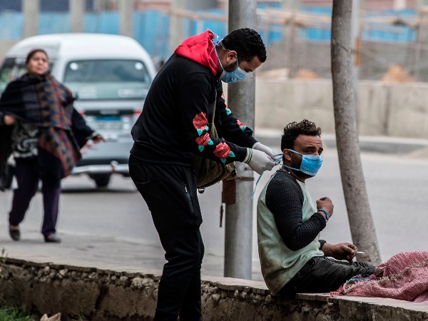 People Around The World Are Coming Together To Support Those In Need ...