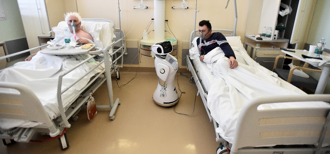 16 Pictures Show How Robots Have Been Helping Us In The Battle Against ...