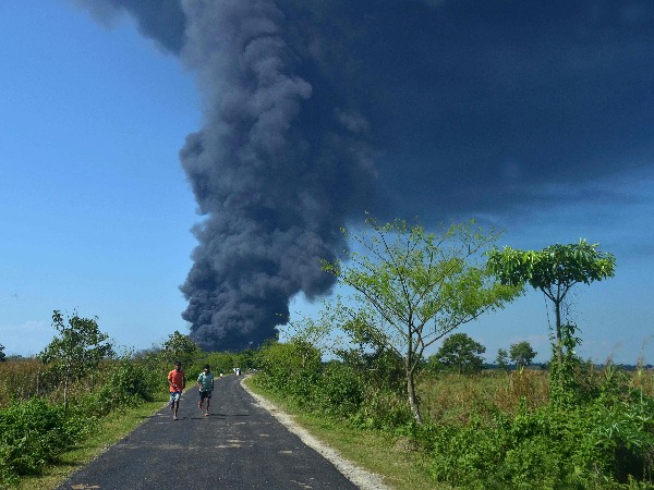 Pictures: Oil Well Fire In Assam Fire Could Be Seen From As Far As 10 ...