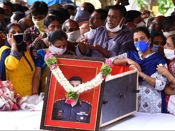Thousands Bid Tearful Adieu To Colonel Santosh Babu, The Brave Officer ...