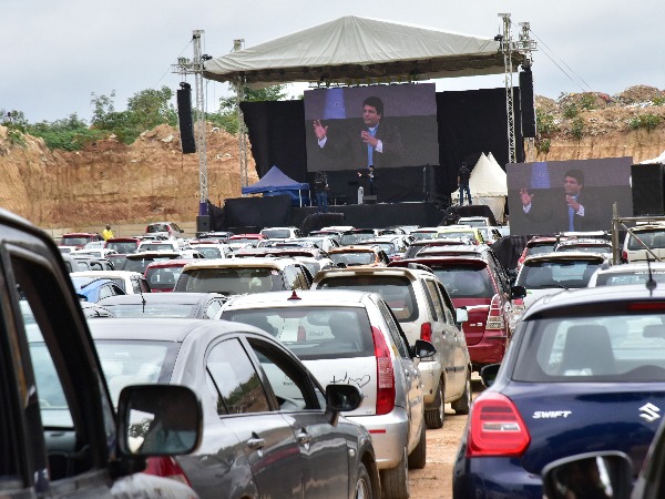 Bengaluru Church Holds First Drive-In Sunday Service