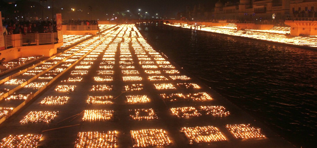In Pics: With Over 5.8 Lakh Diyas Lit Up, Ayodhya Sets World Record For ...
