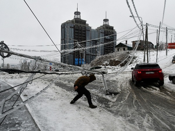 Bone-Chilling Images From Russia's Vladivostok Show The After-Effects ...