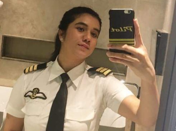 Meet Ayesha Aziz - India's Youngest Female Pilot Who Is Making Us Proud