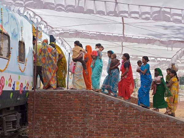 Lifeline Express: Did You Know India Built The World's First Hospital ...