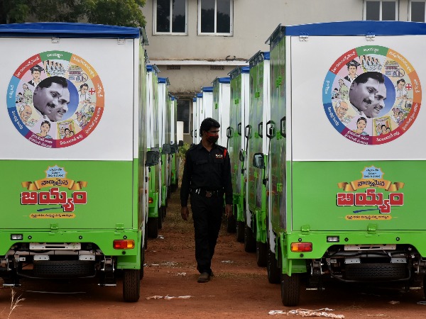 Andhra Pradesh Scripts A New Chapter: CM Flags Off 2,500 Door-To-Door ...