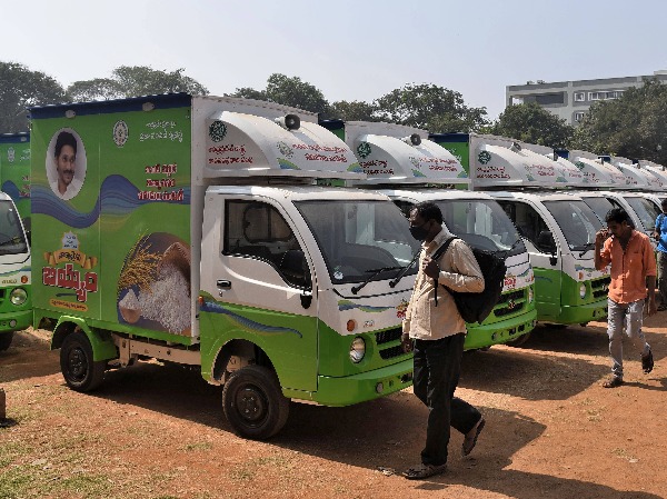 Andhra Pradesh Scripts A New Chapter: CM Flags Off 2,500 Door-To-Door ...