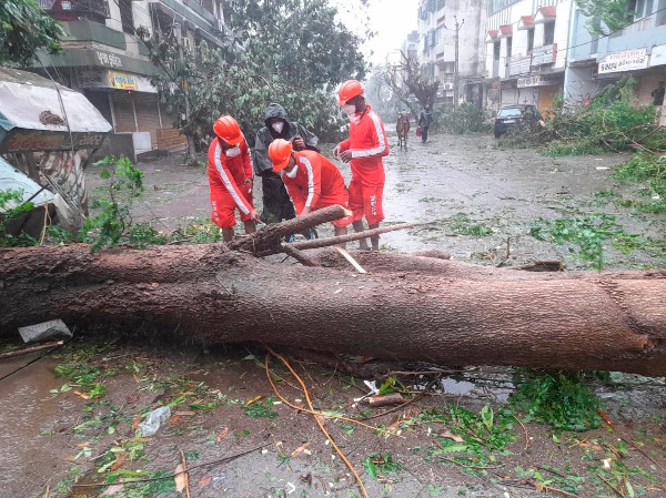 In Pics: Even After Two Days, The High-Speed Cyclone ‘Tauktae ...