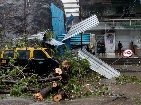 In Pics: Even After Two Days, The High-Speed Cyclone ‘Tauktae ...