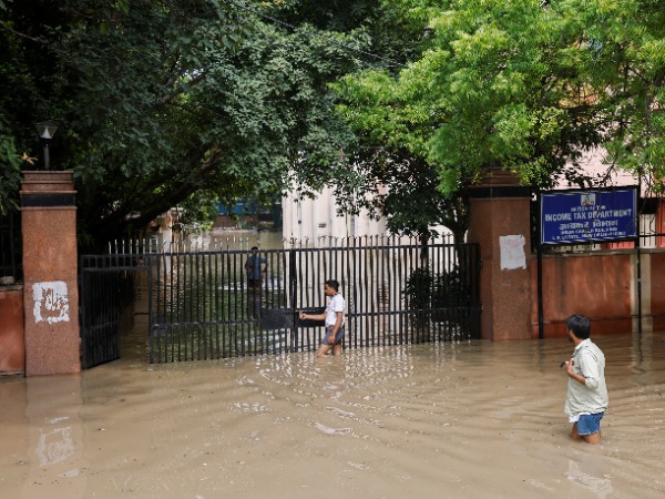 Delhi Floods: 21 Pictures Show How Yamuna Overflow Wreaked Havoc In The ...