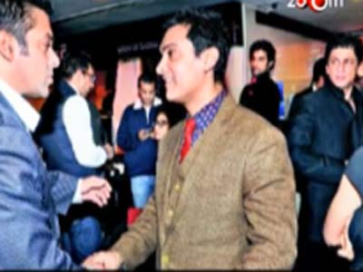 SRK, Salman, Aamir danced together at JTHJ premiere?